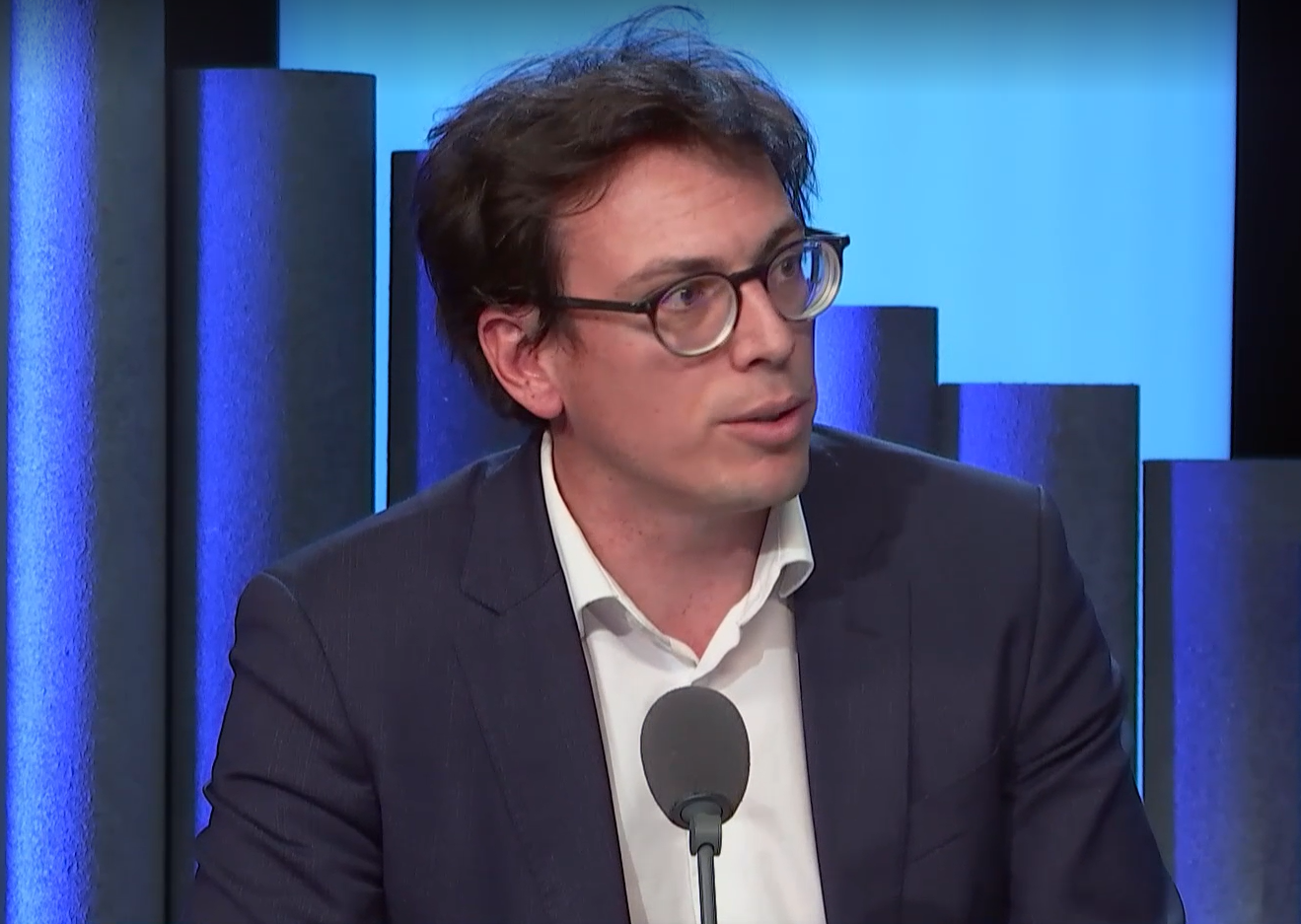Nicolas Charton on solar energy at RTS - Radio Télévision Suisse - E-CUBE